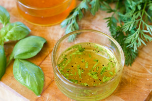 Sweet Basil Dressing | California Olive Ranch