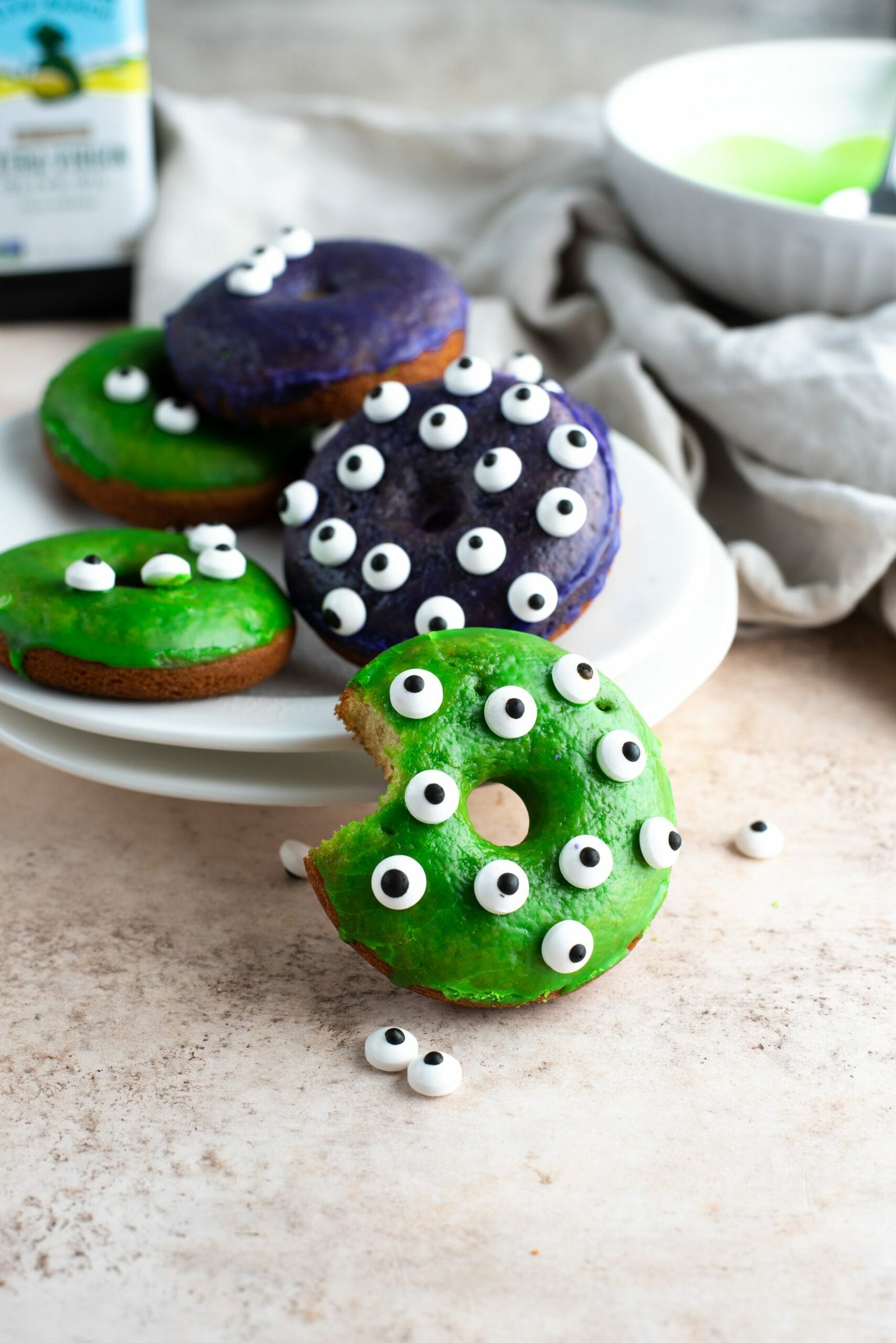 Cinnamon Baked Monster Donuts | California Olive Ranch